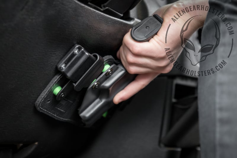 Alien Gear Holsters Releases Holster Mount for Inside the Waistband ...